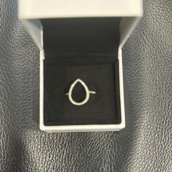 Pandora | Jewelry | Pandora Teardrop Silhouette Ring 9 | Poshmark